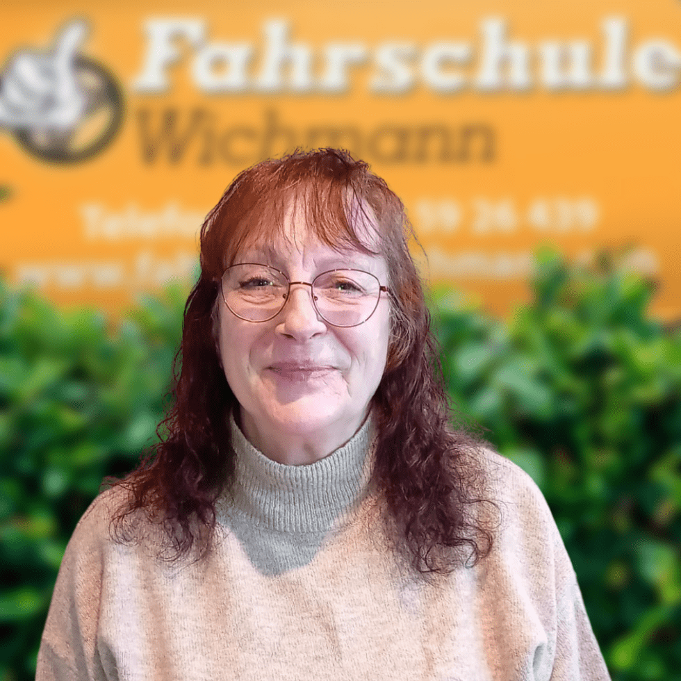 Ueber Unsere Fahrschule in Delmenhorst - Fahrschule Wichmann Delmenhorst - Autoführerschein LKW ...